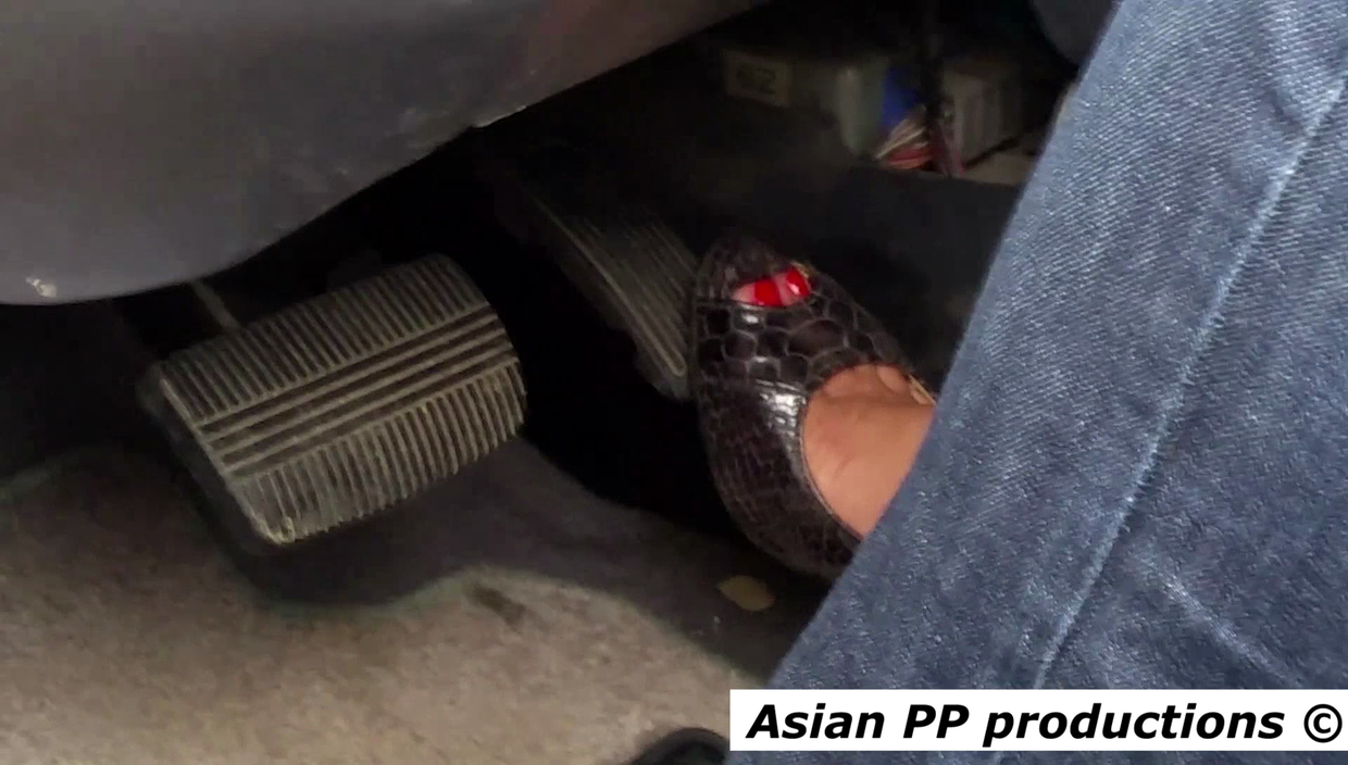 008 - Hard revving Nissan in snake pumps - asianppproduction