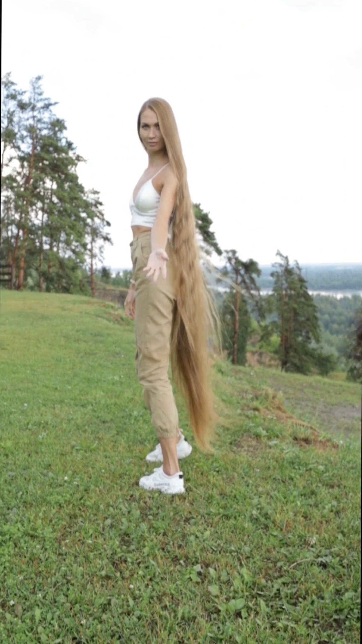 Dashik $1 Video - Fan of Hair