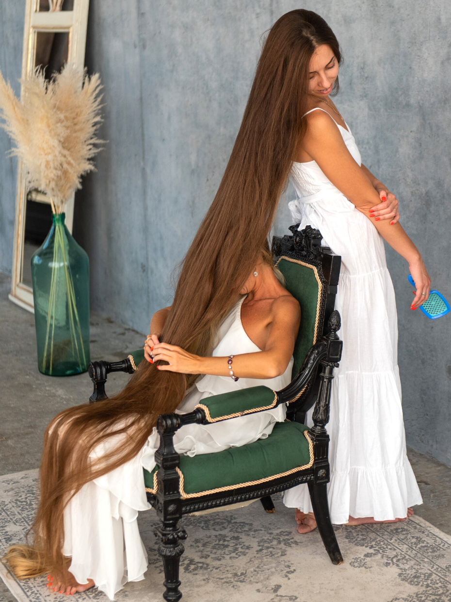 PHOTO SET - Hair play paradise photoshoot - RealRapunzels