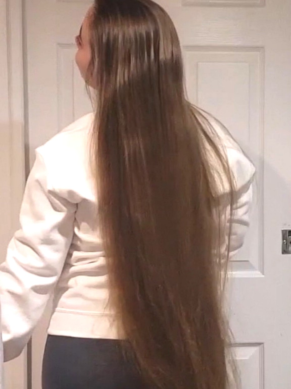 VIDEO - Taylor's folded hair - RealRapunzels