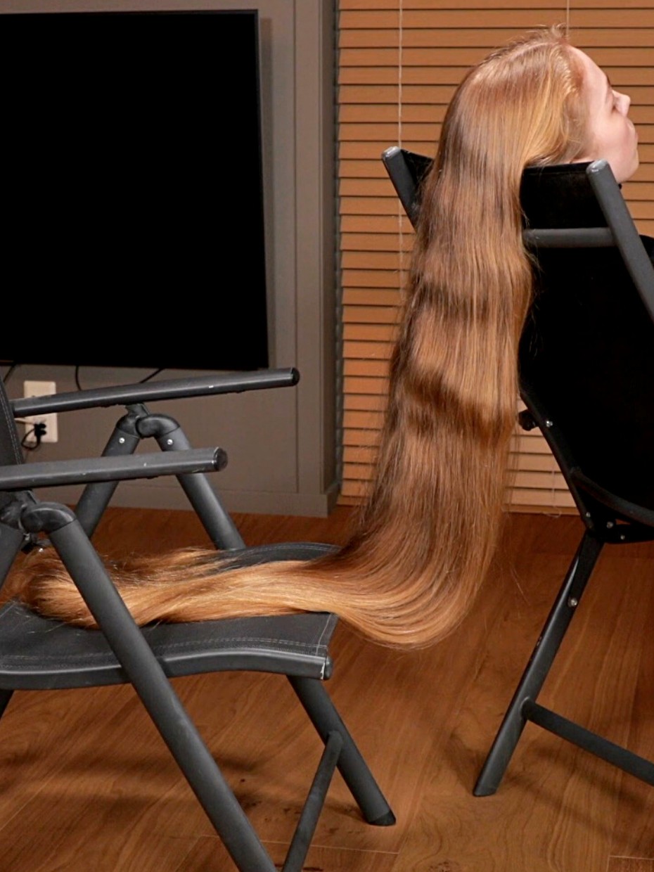 VIDEO - Hair play dream - RealRapunzels