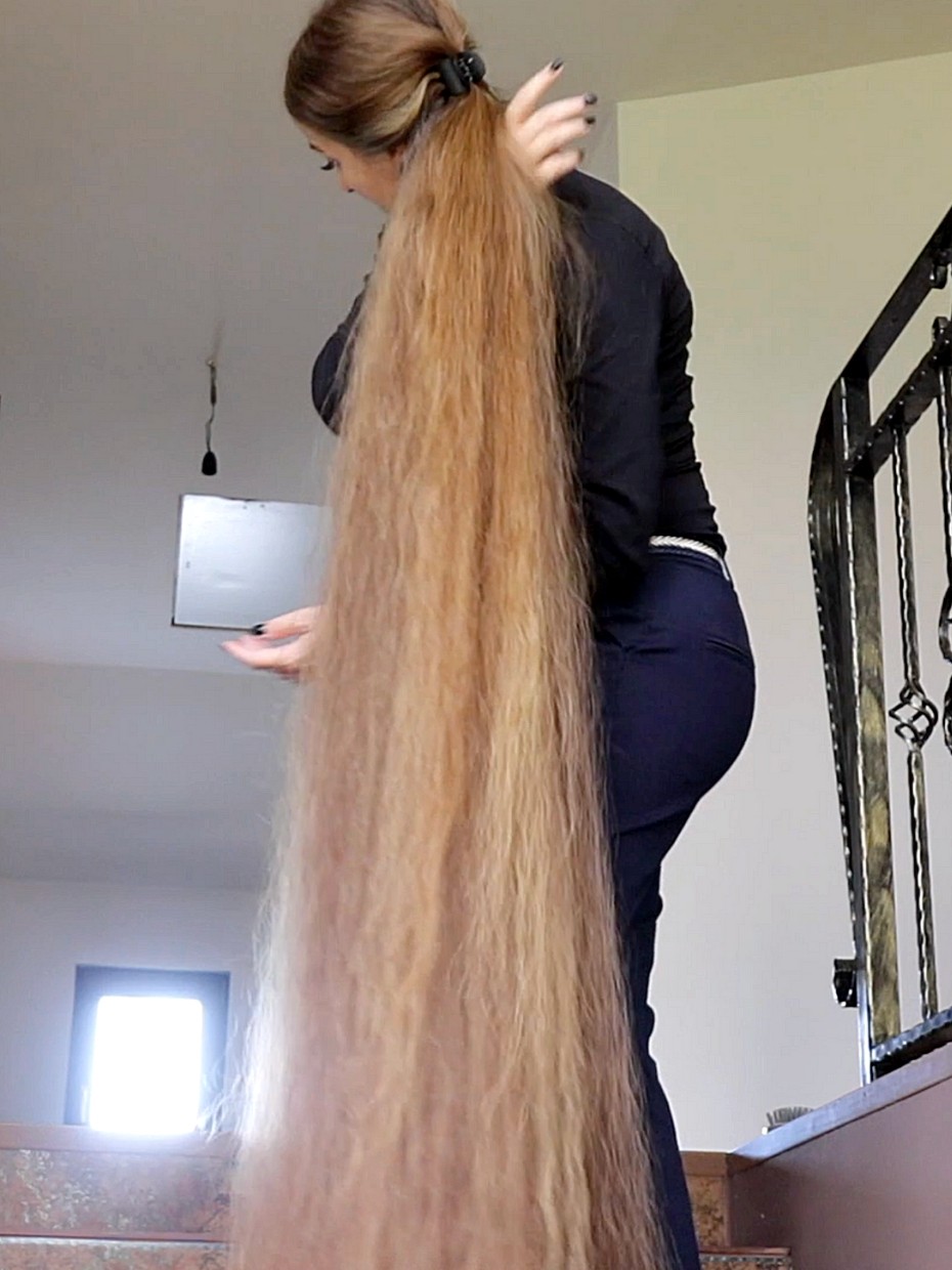 VIDEO - Hairway to heaven - RealRapunzels