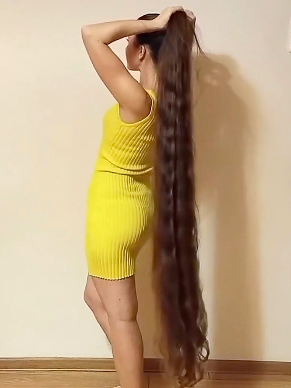 VIDEO - Rapunzel in yellow - RealRapunzels