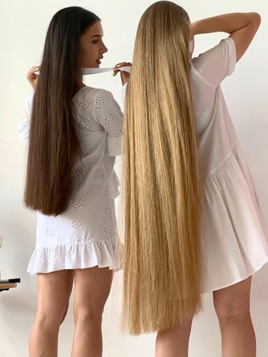 VIDEO - Outstanding long hair display - RealRapunzels