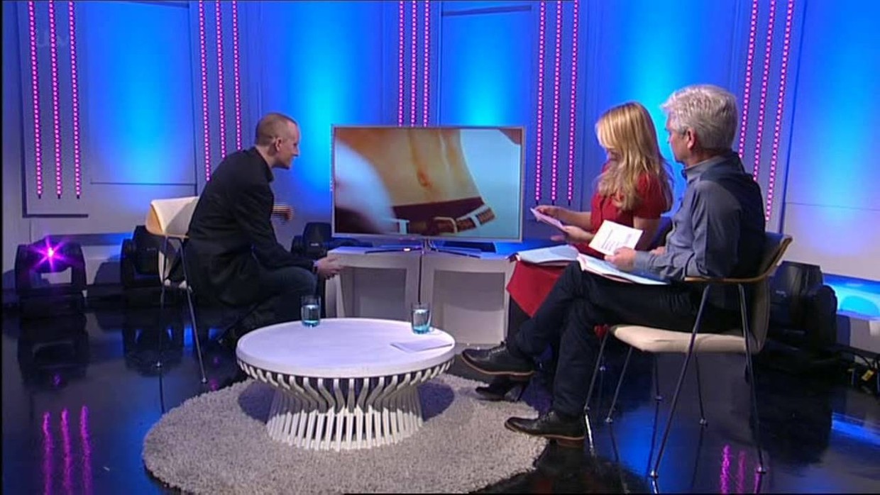 NAVEL GAZER - Comedy Mentalism Graphology & Pseudo Psy - JONATHAN ROYLE ...